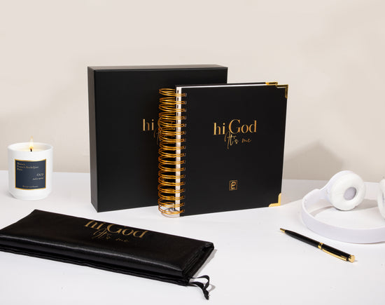 HI GOD, IT'S ME – Leef Publishing