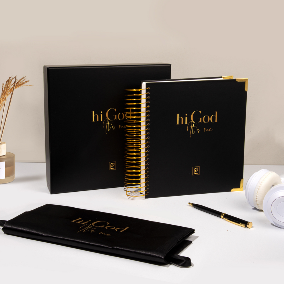 Hi God, It’s Me | Black, Classic (ships immediately) – Leef Publishing